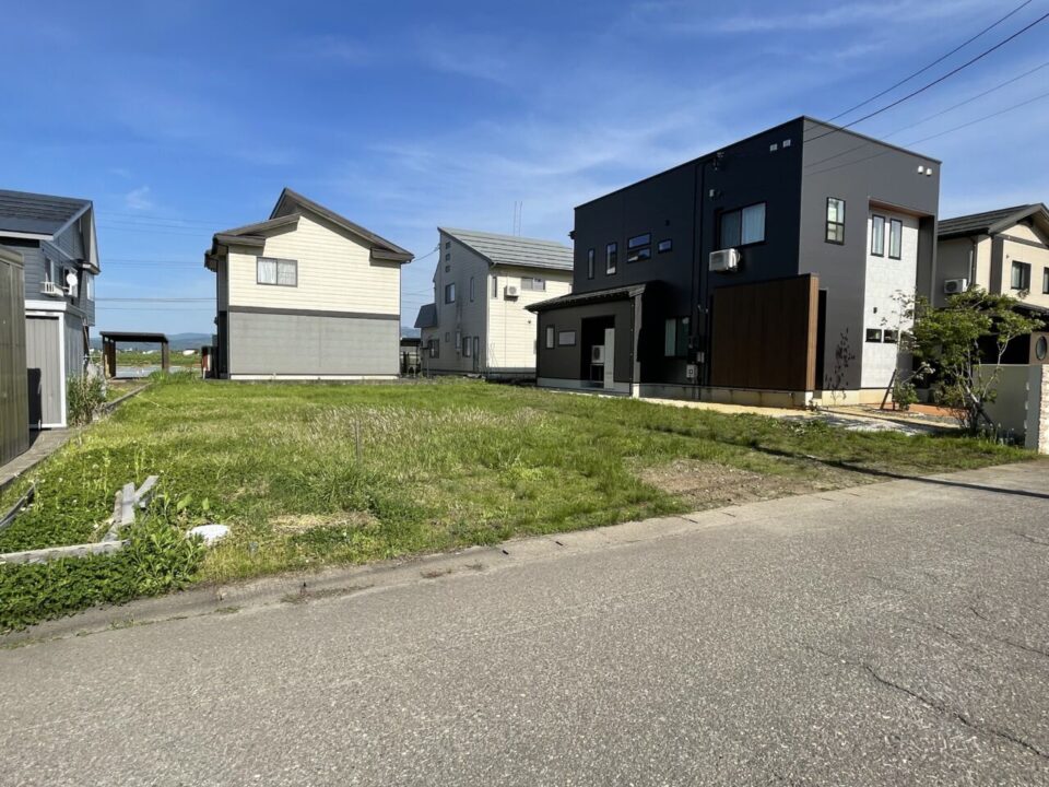 楽栄不動産株式会社 | 妙高市・上越市の不動産のことならお気軽にご相談ください！